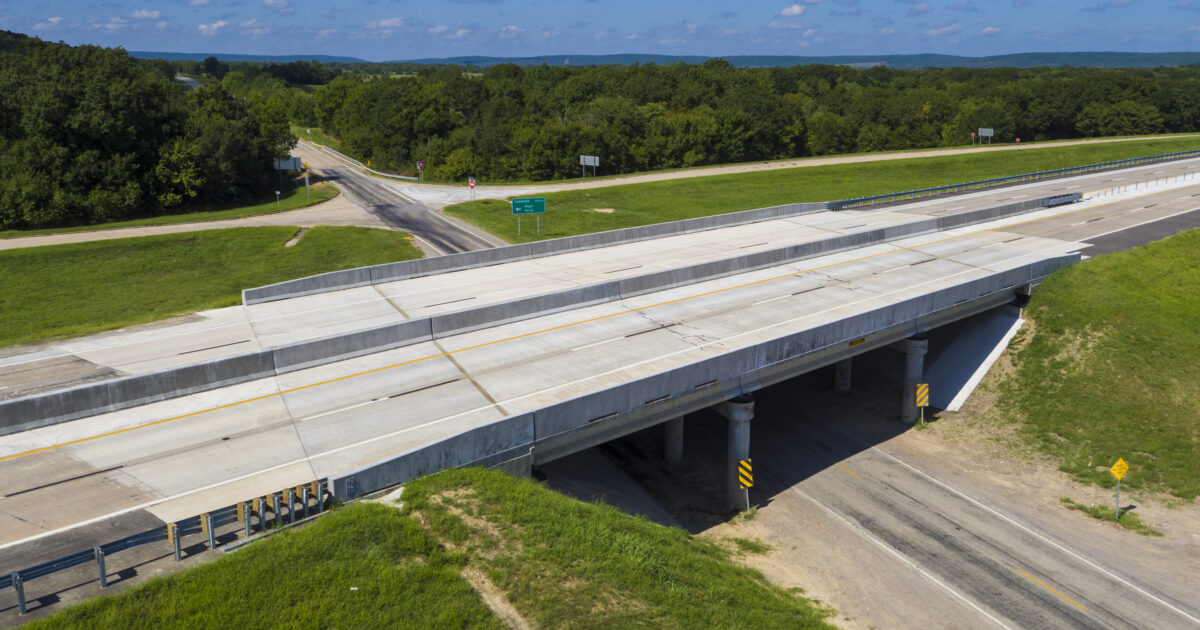 Indian Nation Turnpike Bridge No. 65.94 Rehabilitation | Walter P Moore