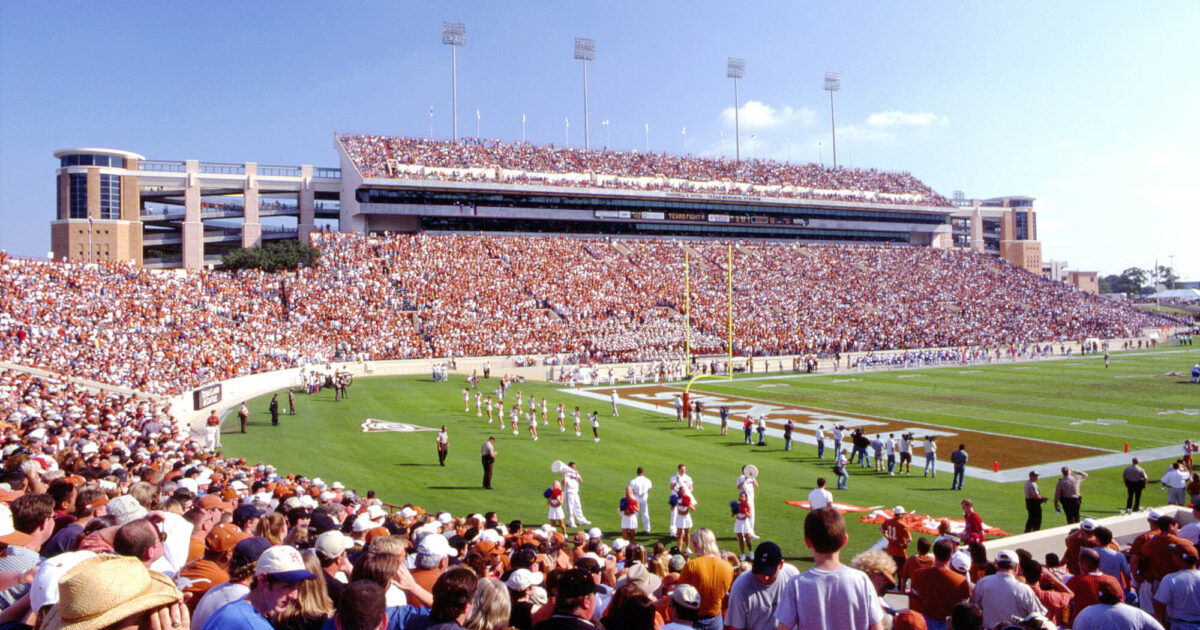 UT Darrell K. Royal Texas Memorial Stadium | Walter P Moore